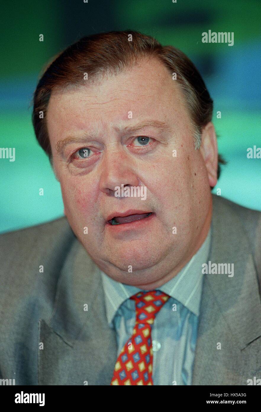 Kenneth clarke 1997 hi-res stock photography and images - Alamy