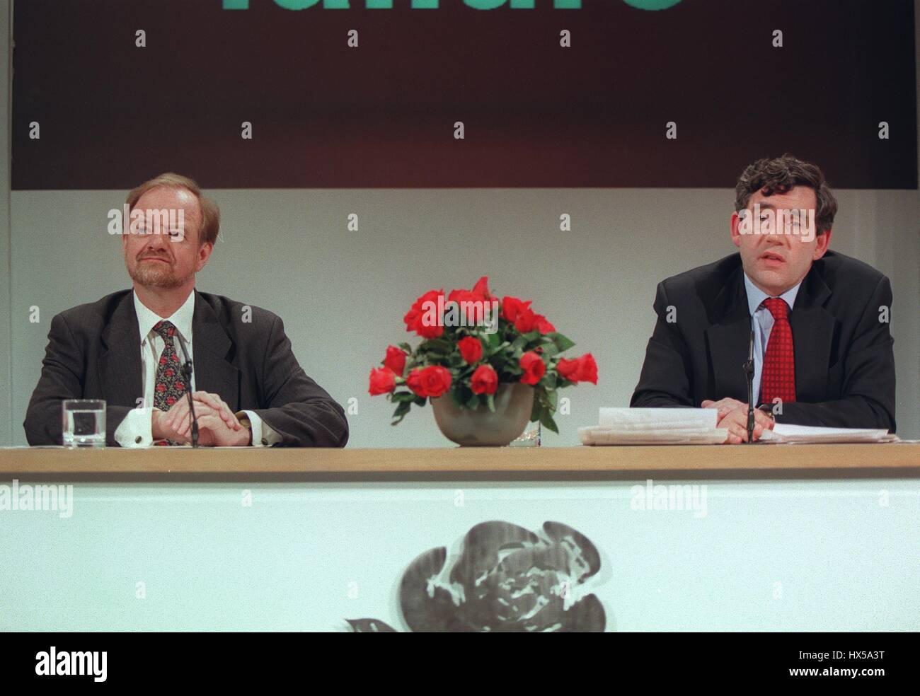 ROBIN COOK & GORDON BROWN PRESS CONFERENCE 11 April 1997 Stock Photo ...