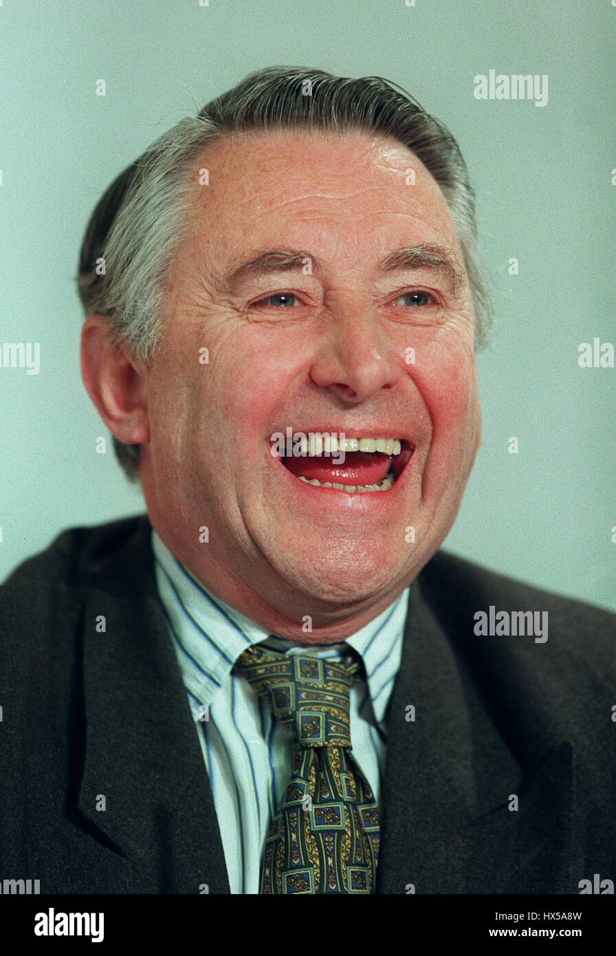 SIR DAVID STEELE MP LIBERAL DEMOCRAT PARTY 22 April 1997 Stock Photo - Alamy