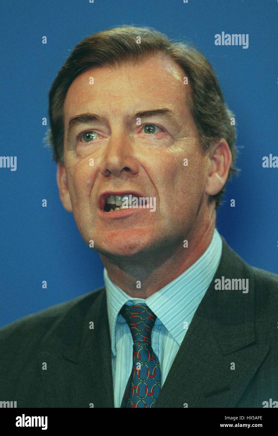 IAN LANG MP SEC. STATE TRADE & INDUSTRY 15 October 1996 Stock Photo - Alamy