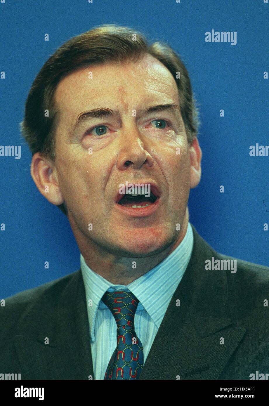 IAN LANG MP SEC. STATE TRADE & INDUSTRY 15 October 1996 Stock Photo - Alamy