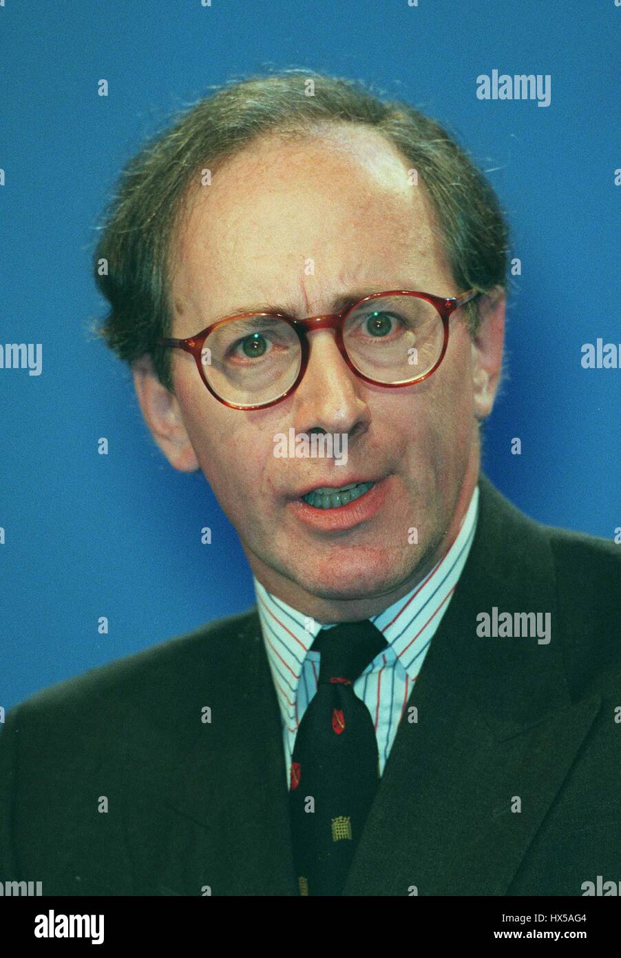 MALCOLM RIFKIND MP FOREIGN SECRETARY 15 October 1996 Stock Photo - Alamy