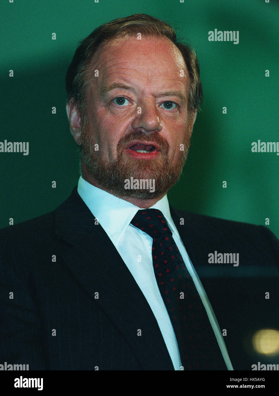 ROBIN COOK MP SHADOW TADE & INDUSTRY MIN. 17 January 1995 Stock Photo ...