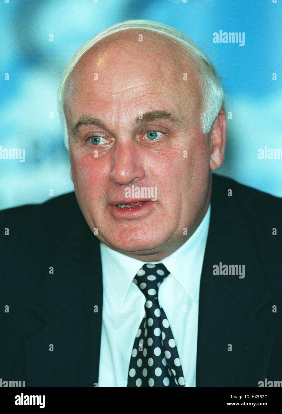 1995 uk hi-res stock photography and images - Alamy