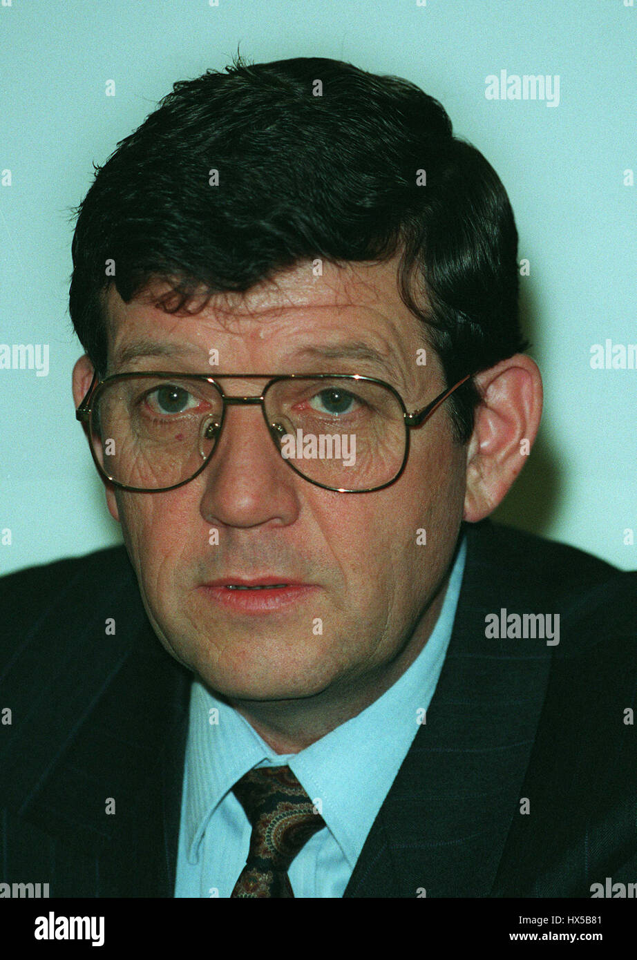 PAT DOHERTY VICE PRESIDENT OF SINN FEIN 27 February 1995 Stock Photo - Alamy