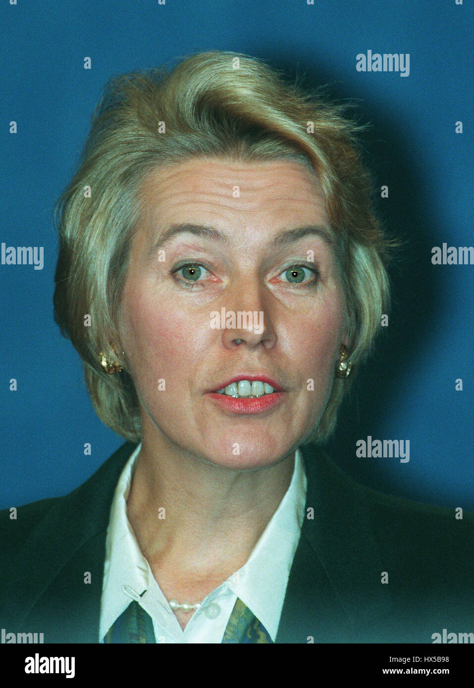 VIRGINIA BOTTOMLEY MP SECRETARY OF STATE TO HEALTH 09 February 1995 ...