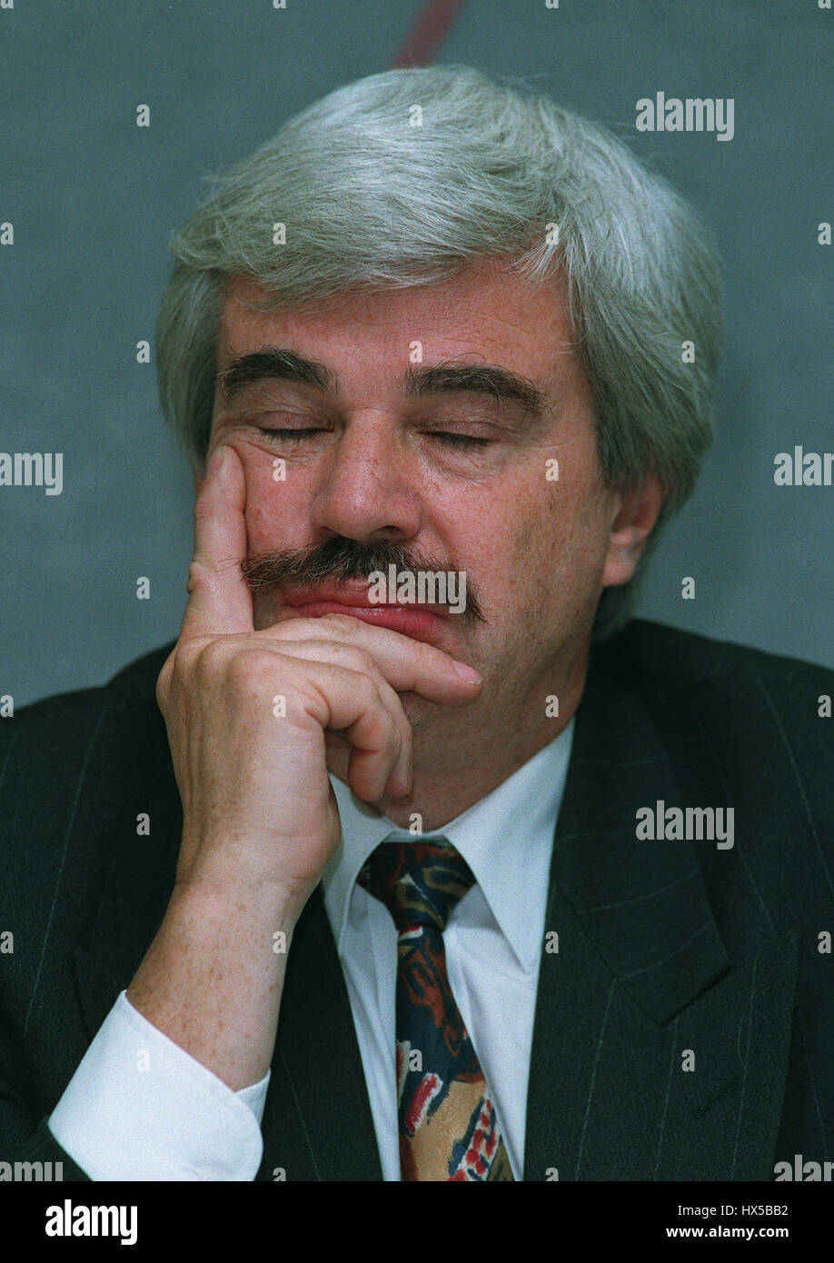 LARRY WHITTY LABOUR PARTY GENERAL SECRETARY 29 May 1994 Stock Photo - Alamy