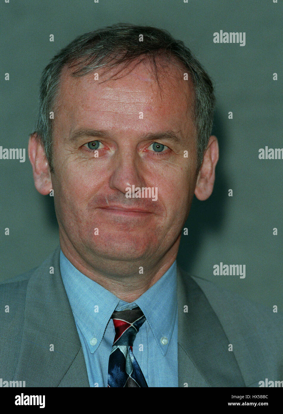 John mcallion labour mp for dundee east hi-res stock photography and ...