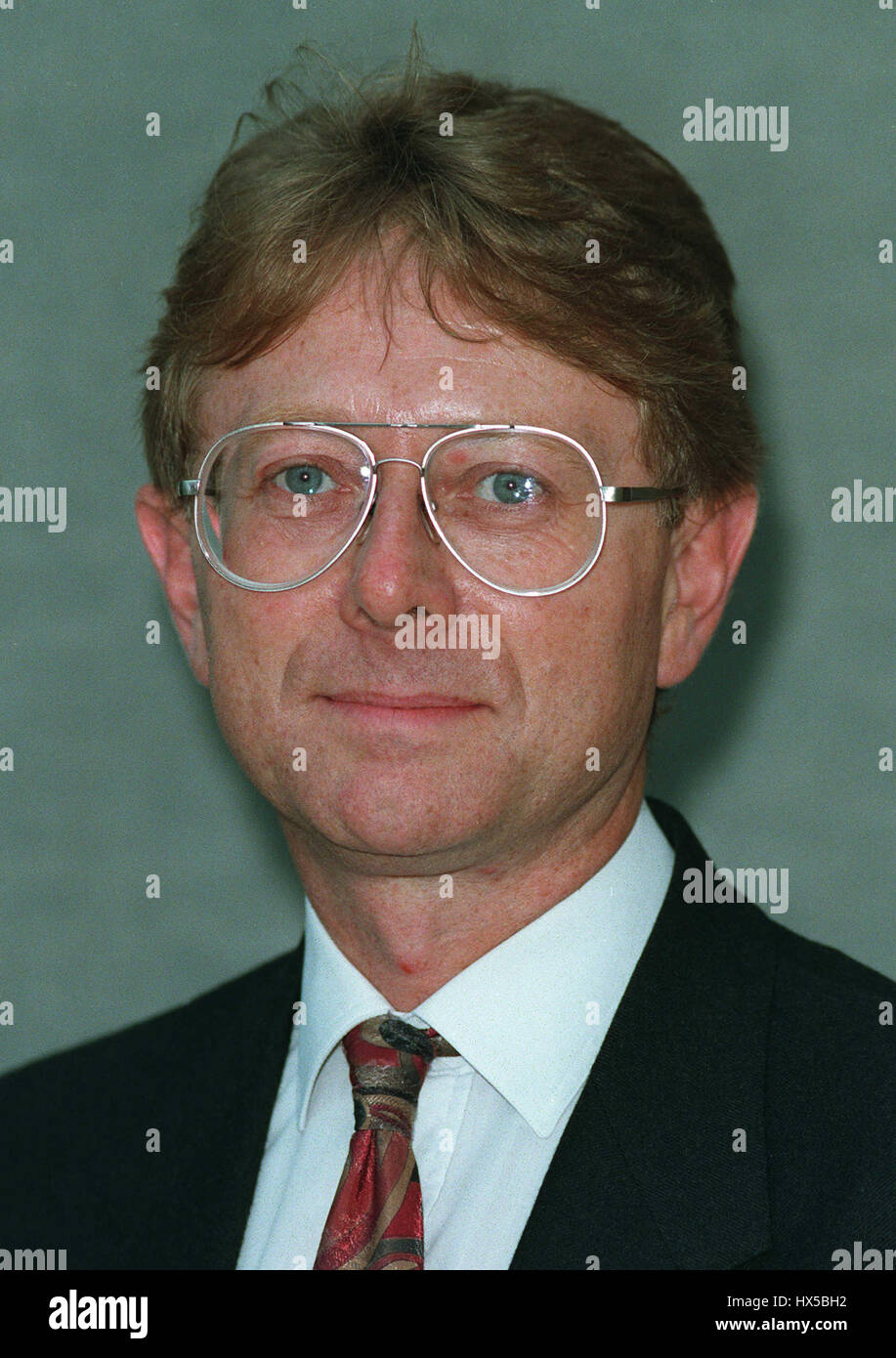 ROGER BERRY MP LABOUR PARTY KINGSWOOD 01 November 1994 Stock Photo - Alamy