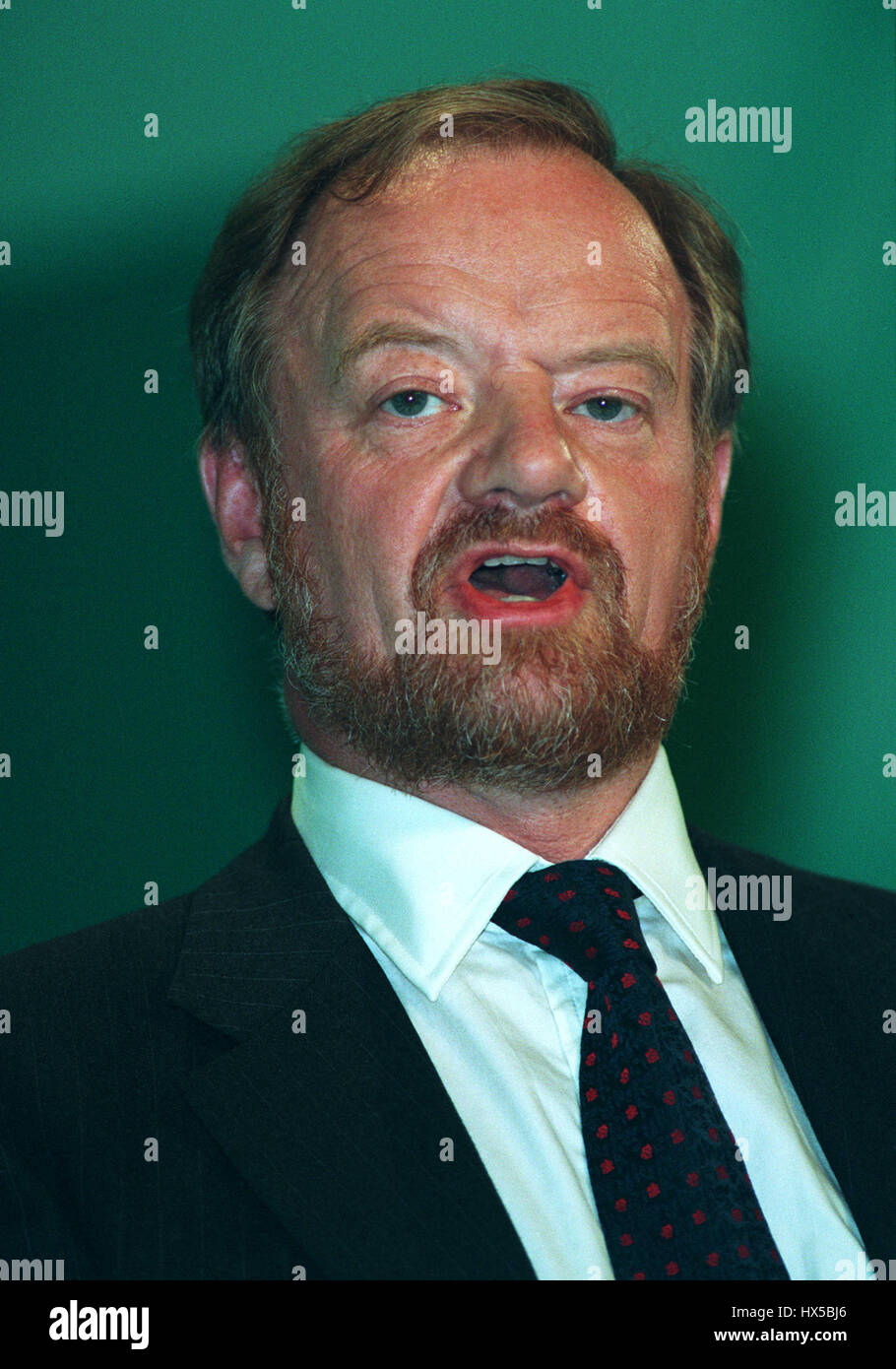 ROBIN COOK MP SHADOW TADE & INDUSTRY MIN. 31 October 1994 Stock Photo ...