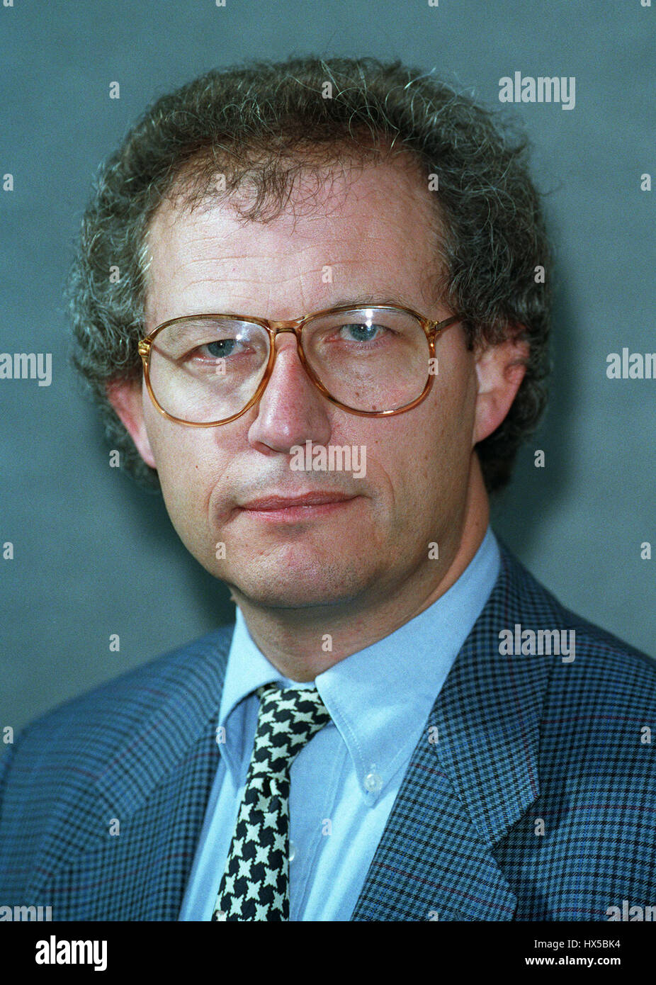 HENRY MCLEISH MP LABOUR PARTY FIFE CENTRAL 26 October 1994 Stock Photo ...