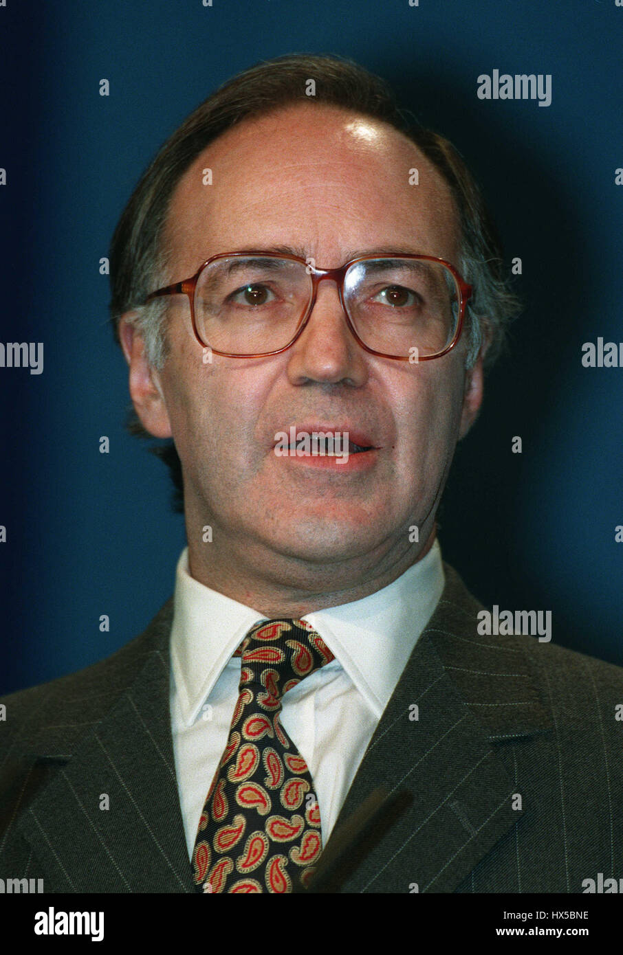 Michael howard and 1994 hi-res stock photography and images - Alamy