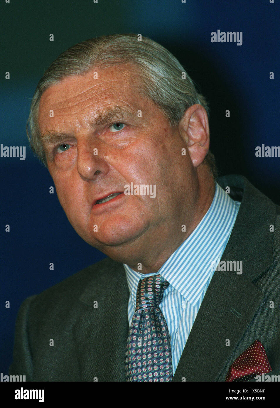 SIR PATRICK MAYHEW QC MP SEC. STATE TO NORTHERN IRELAND 21 October 1994 ...
