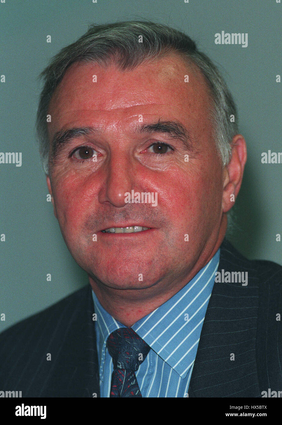 MALCOLM BRUCE MP LIBERAL DEMOCRAT PARTY 19 October 1994 Stock Photo - Alamy