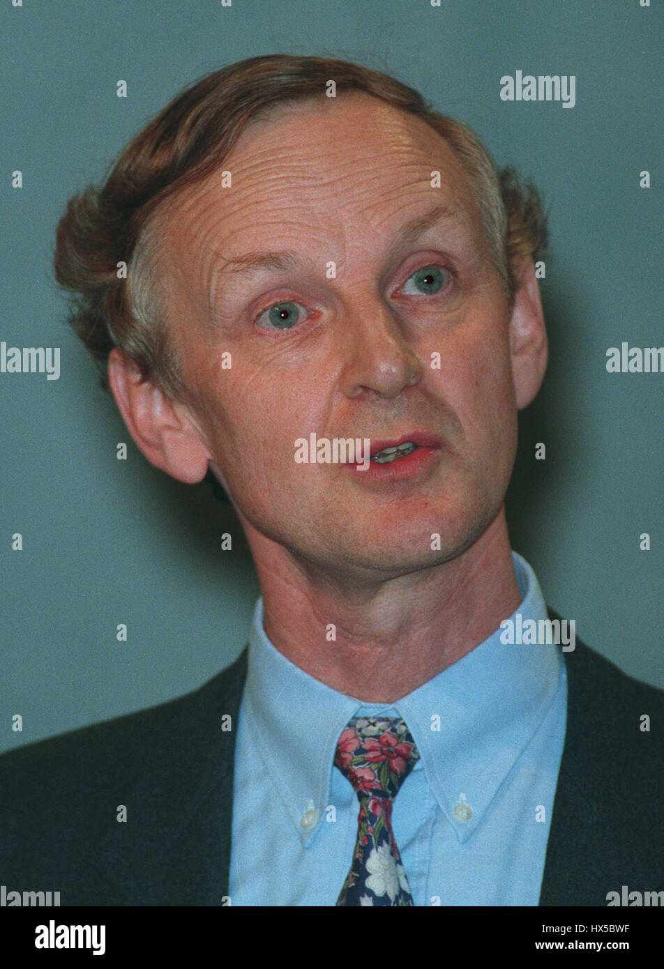 PAUL TYLER MP LIBERAL DEMOCRAT NTH CORNWALL 19 October 1994 Stock Photo ...