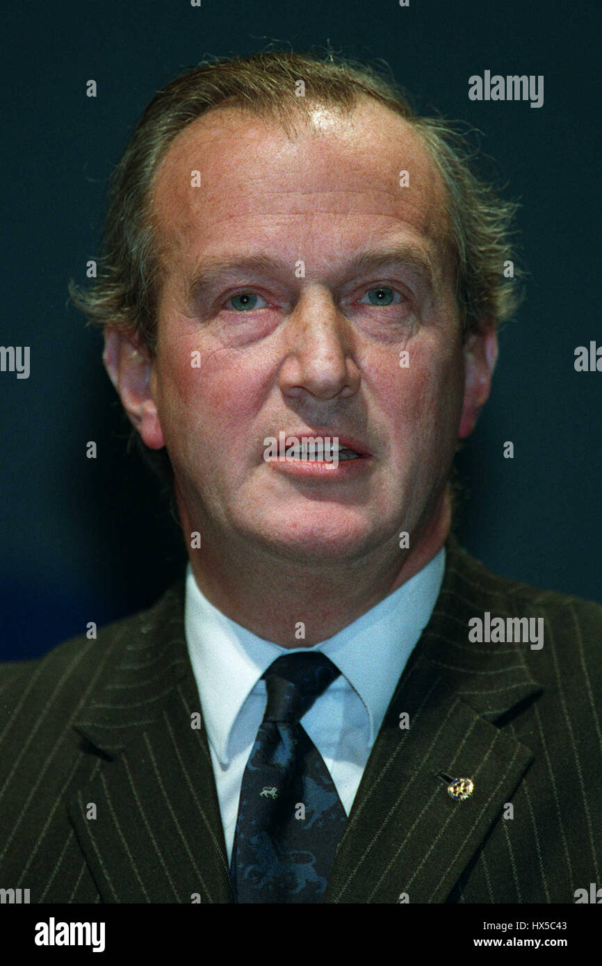 David hunt hi-res stock photography and images - Alamy