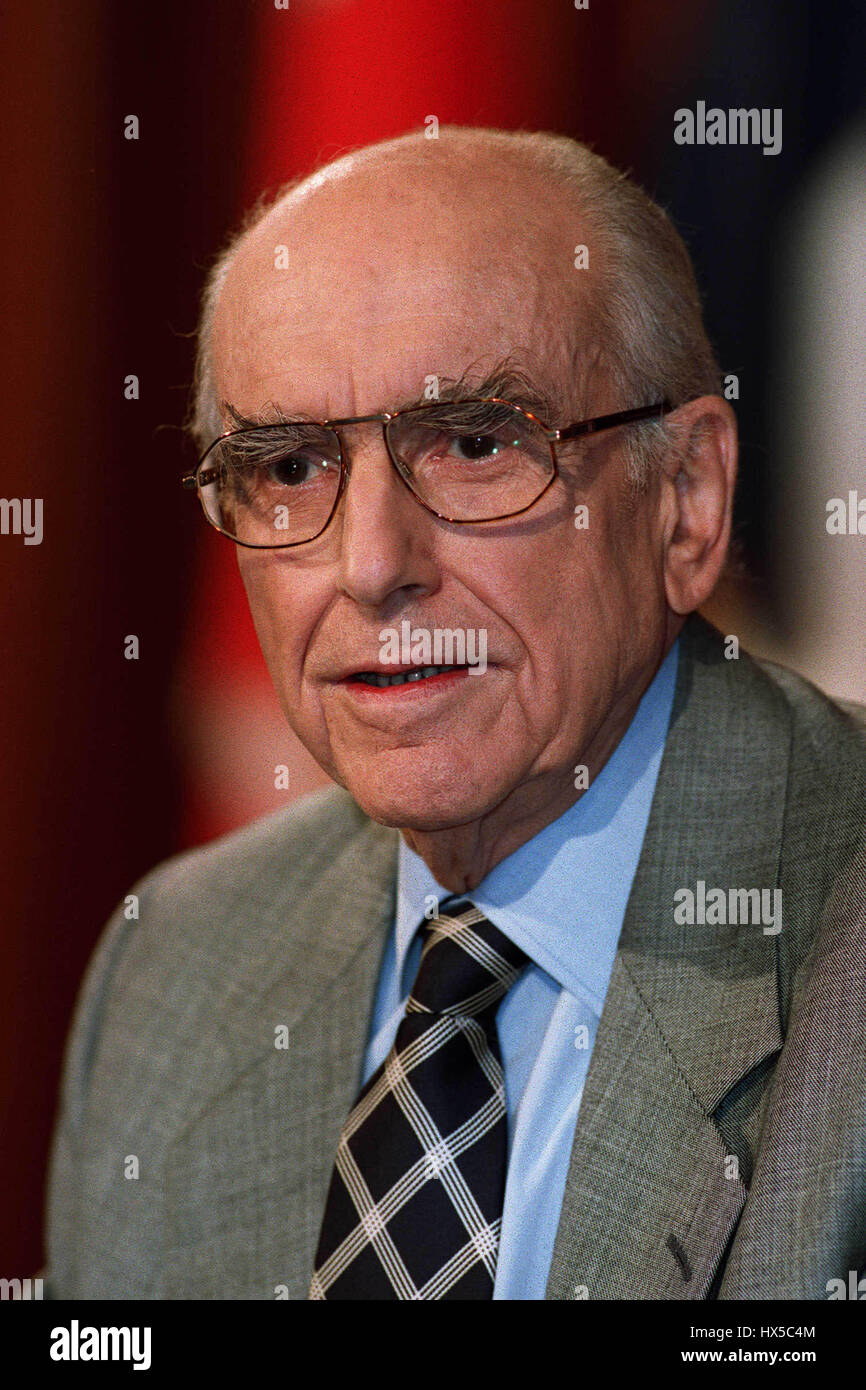 ANDREA PAPANDREOU PRIME MINISTER OF GREECE 12 January 1994 Stock Photo ...