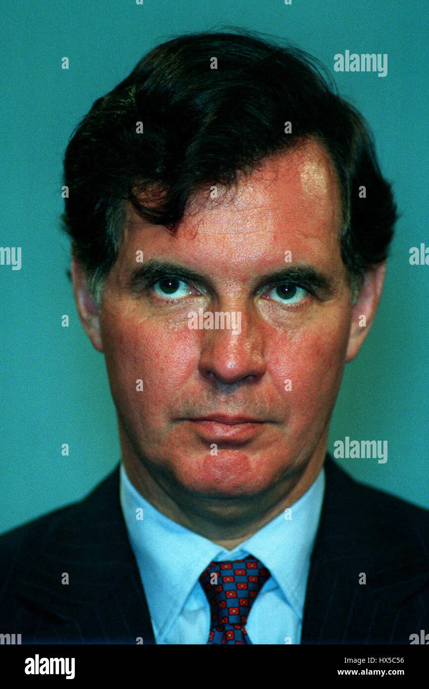 JONATHAN AITKEN MP DEFENCE MINISTER 31 December 1993 Stock Photo - Alamy