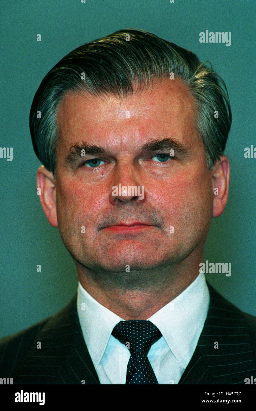 ROGER FREEMAN MP MINISTER FOR PUBLIC TRANSPORT 05 December 1993 Stock ...