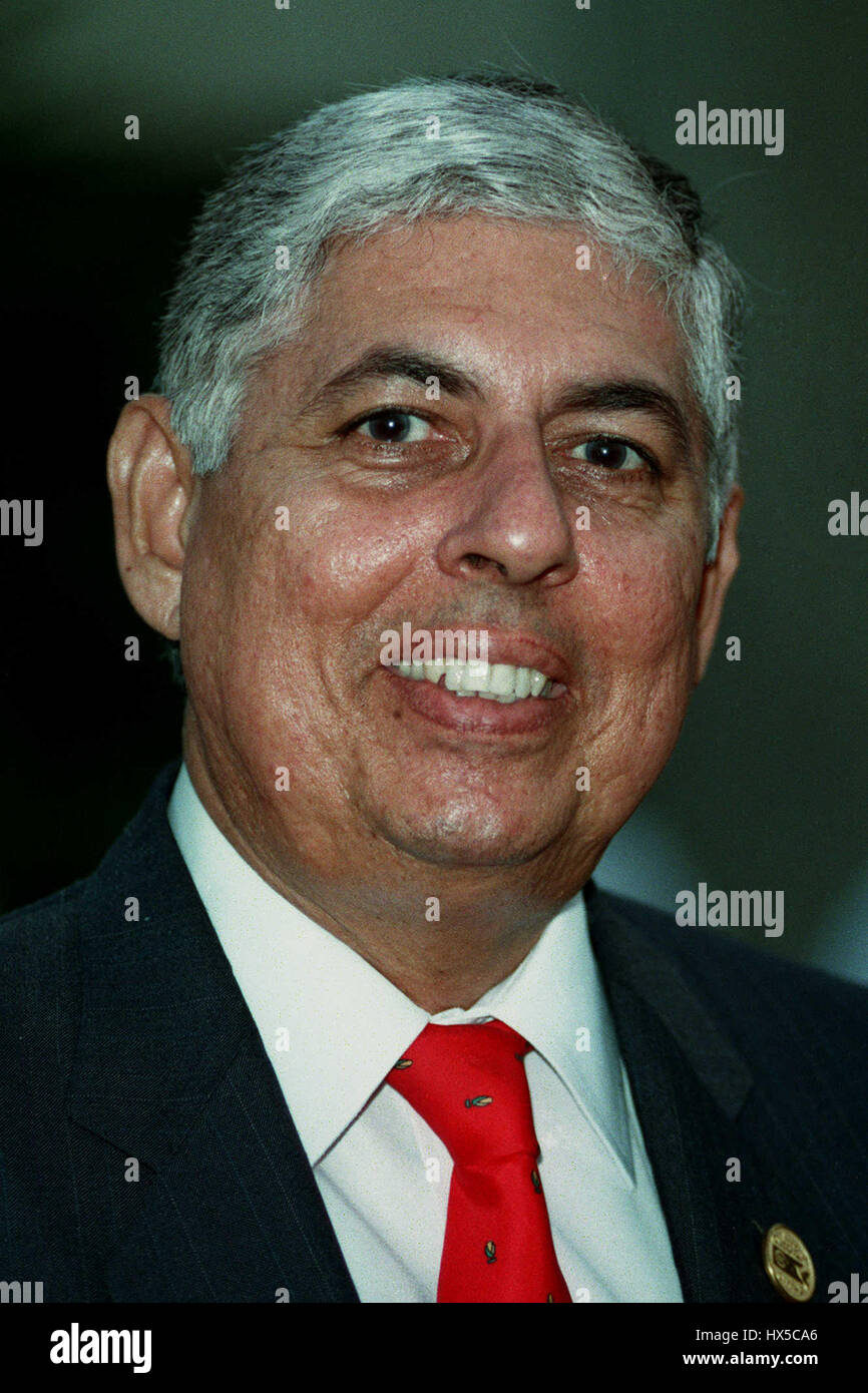 MANUEL ESQUIVEL PRIME MINISTER OF BELIZE 27 October 1993 Stock Photo ...