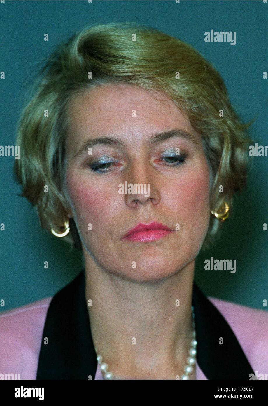 Virginia bottomley hi-res stock photography and images - Alamy