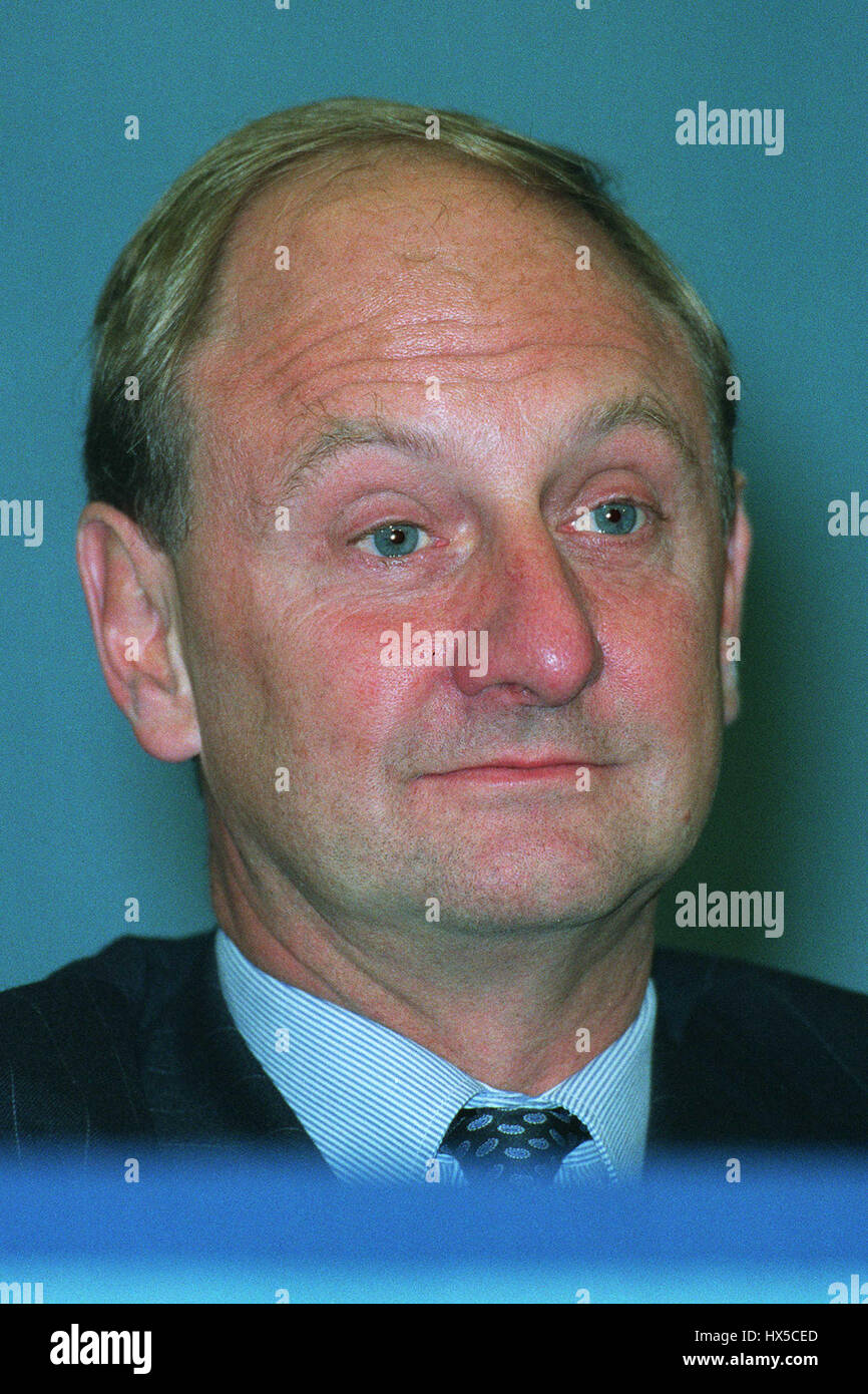 RICHARD NEEDHAM MP TRADE & INDUSTRY MINISTER 20 October 1992 Stock ...
