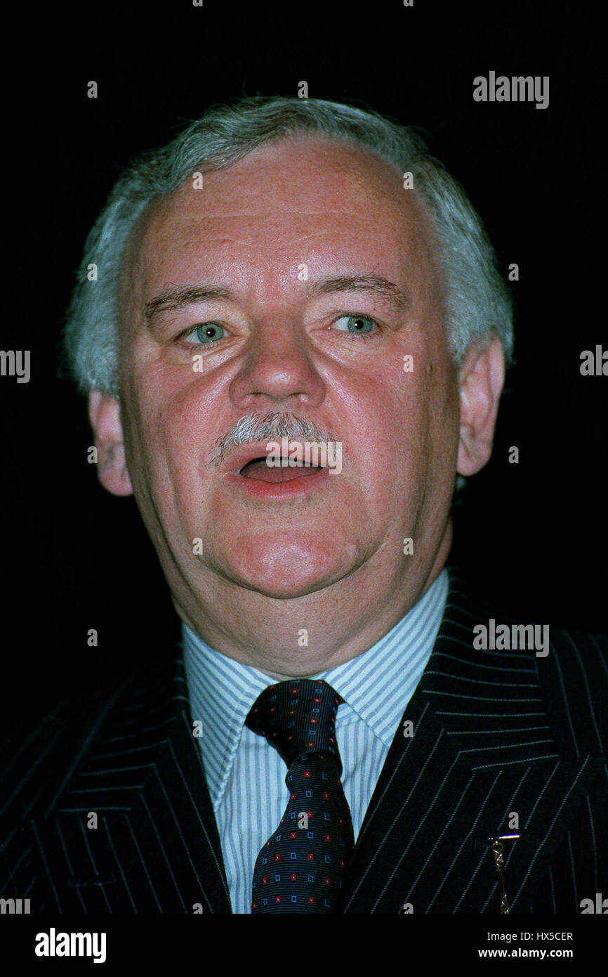 Sir allen hi-res stock photography and images - Alamy