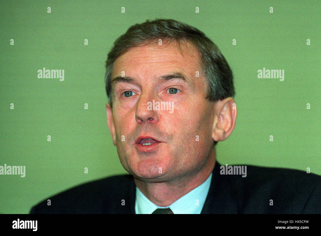 Barry sheerman mp hi-res stock photography and images - Alamy