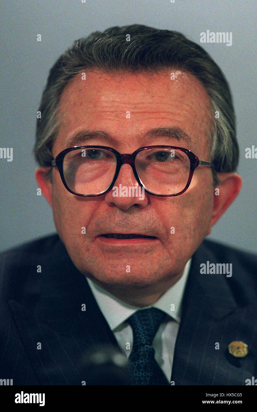 GIULIO ANDREOTTI PRIME MINISTER OF ITALY 31 July 1991 Stock Photo - Alamy