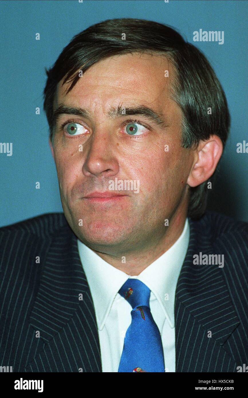 GERALD HOWARTH MP CONSERVATIVE PARTY CANNOCK 02 June 1991 Stock Photo ...