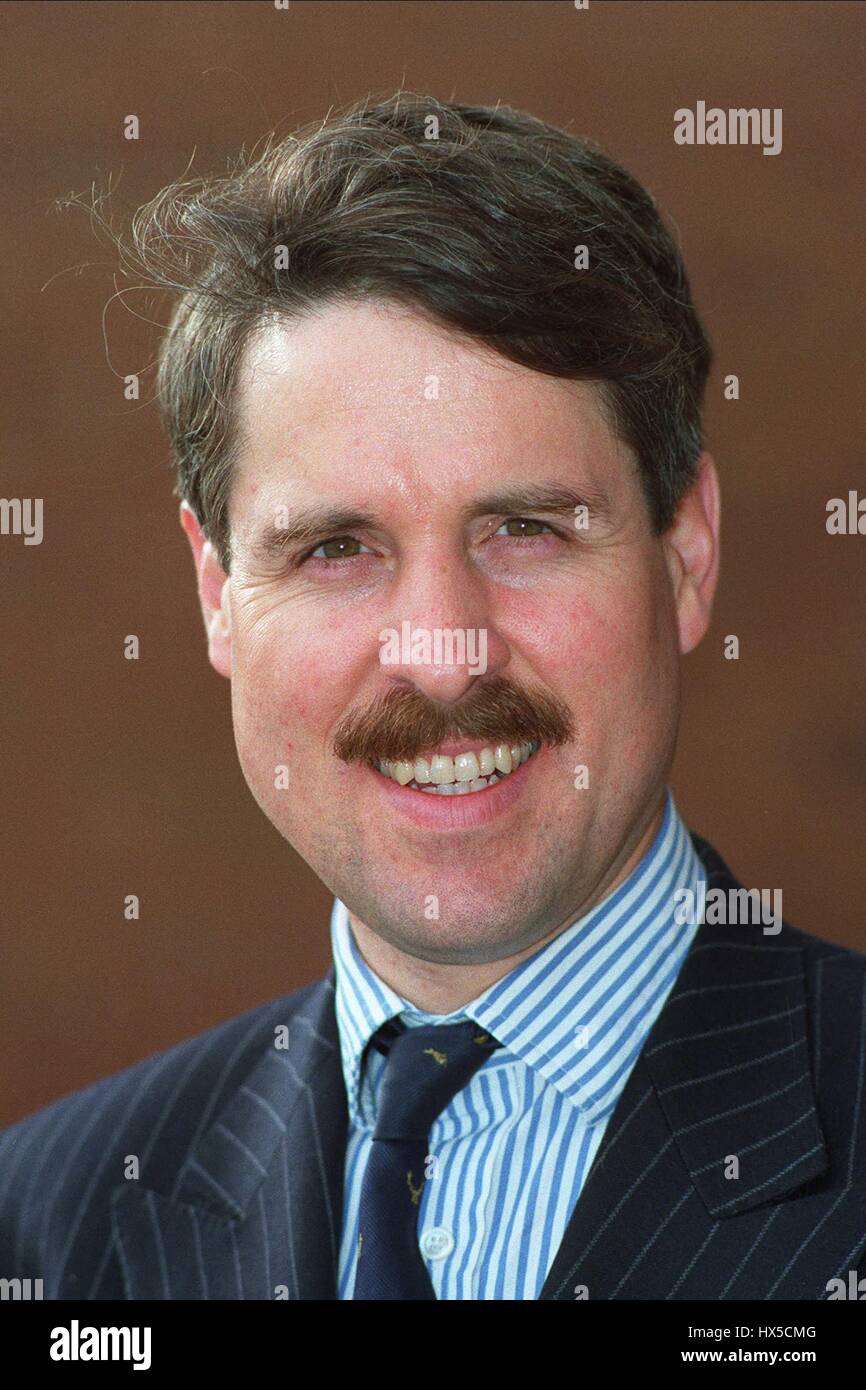 Hugo summerson hi-res stock photography and images - Alamy