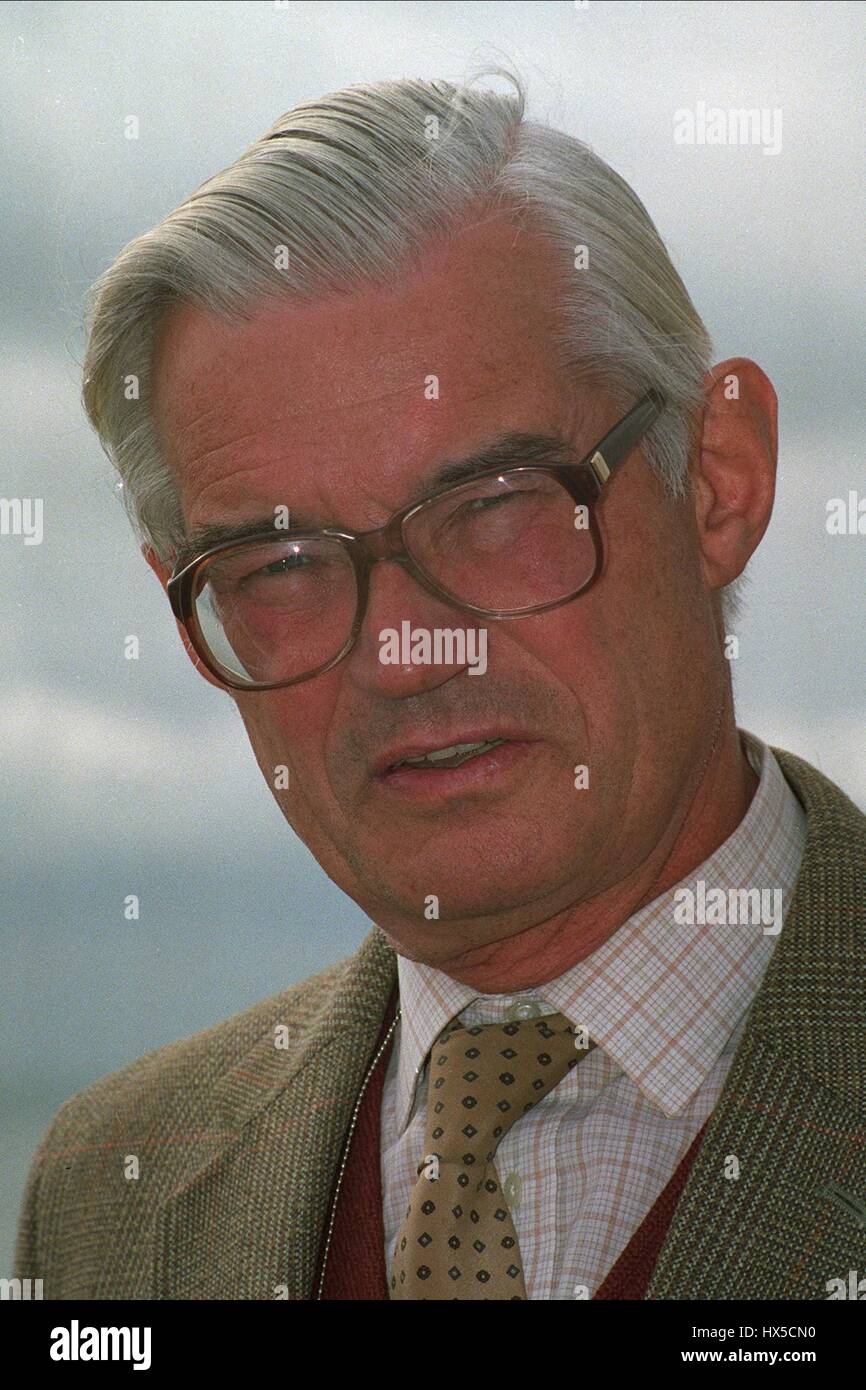 SIR DAVID MITCHELL MP CONSERVATIVE PARTY HAMPSHIRE 12 April 1991 Stock ...