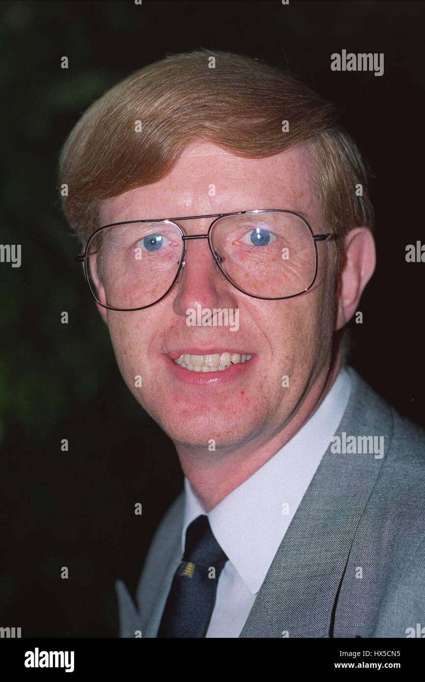 IAN BRUCE MP CONSERVATIVE PARTY DORSET S 12 October 1990 Stock Photo ...