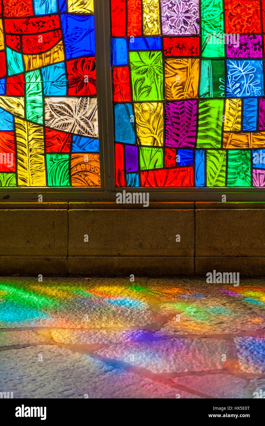 Stained Glass artwork windows in Ida Cason Callaway Memorial Chapel in ...