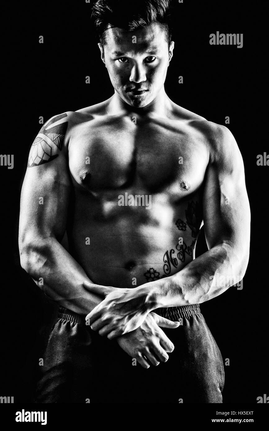 Chinese man muscular hi-res stock photography and images - Alamy