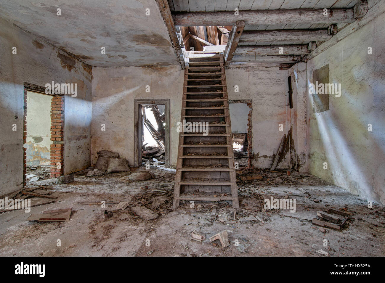 Scary stairs hi-res stock photography and images - Alamy