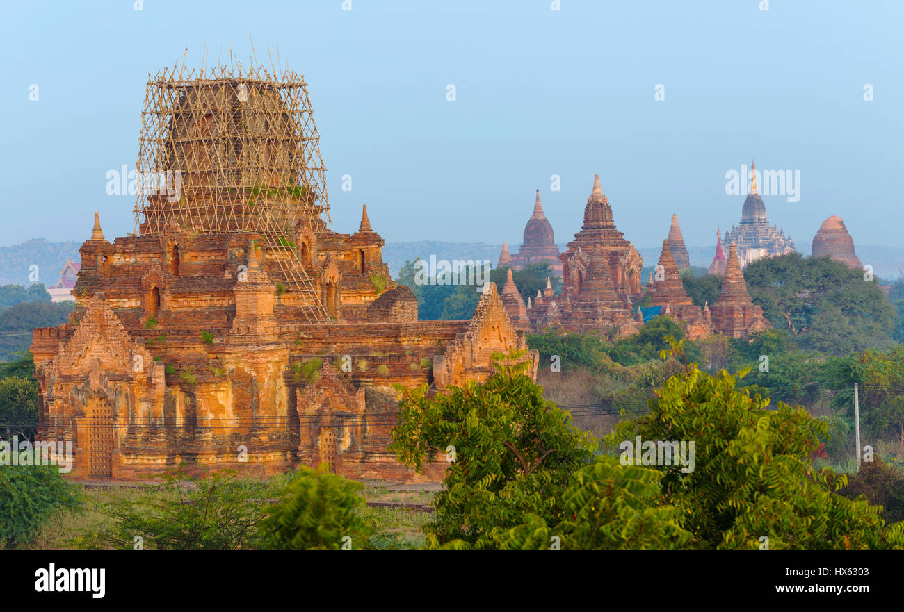 Scenic view of ancient Bagan temple during golden hour Stock Photo - Alamy
