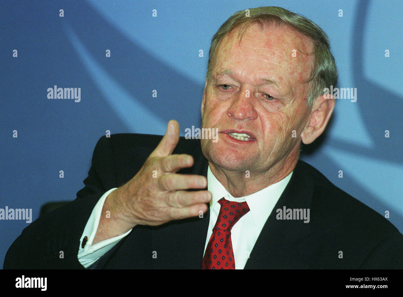 Jean chretien prime minister canada hi-res stock photography and images ...