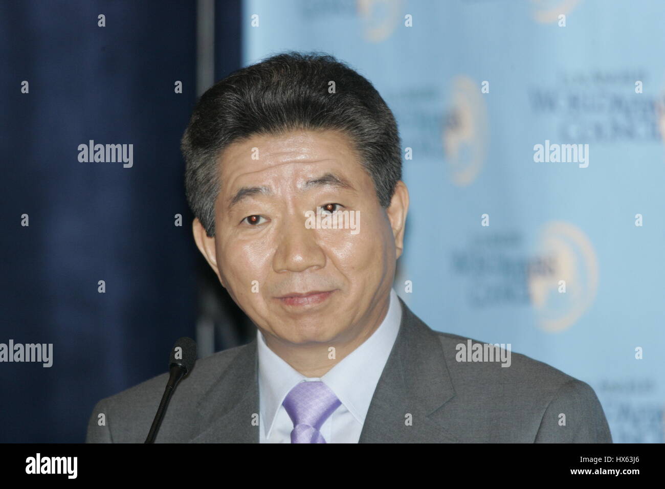 Roh moo hyun hi-res stock photography and images - Alamy