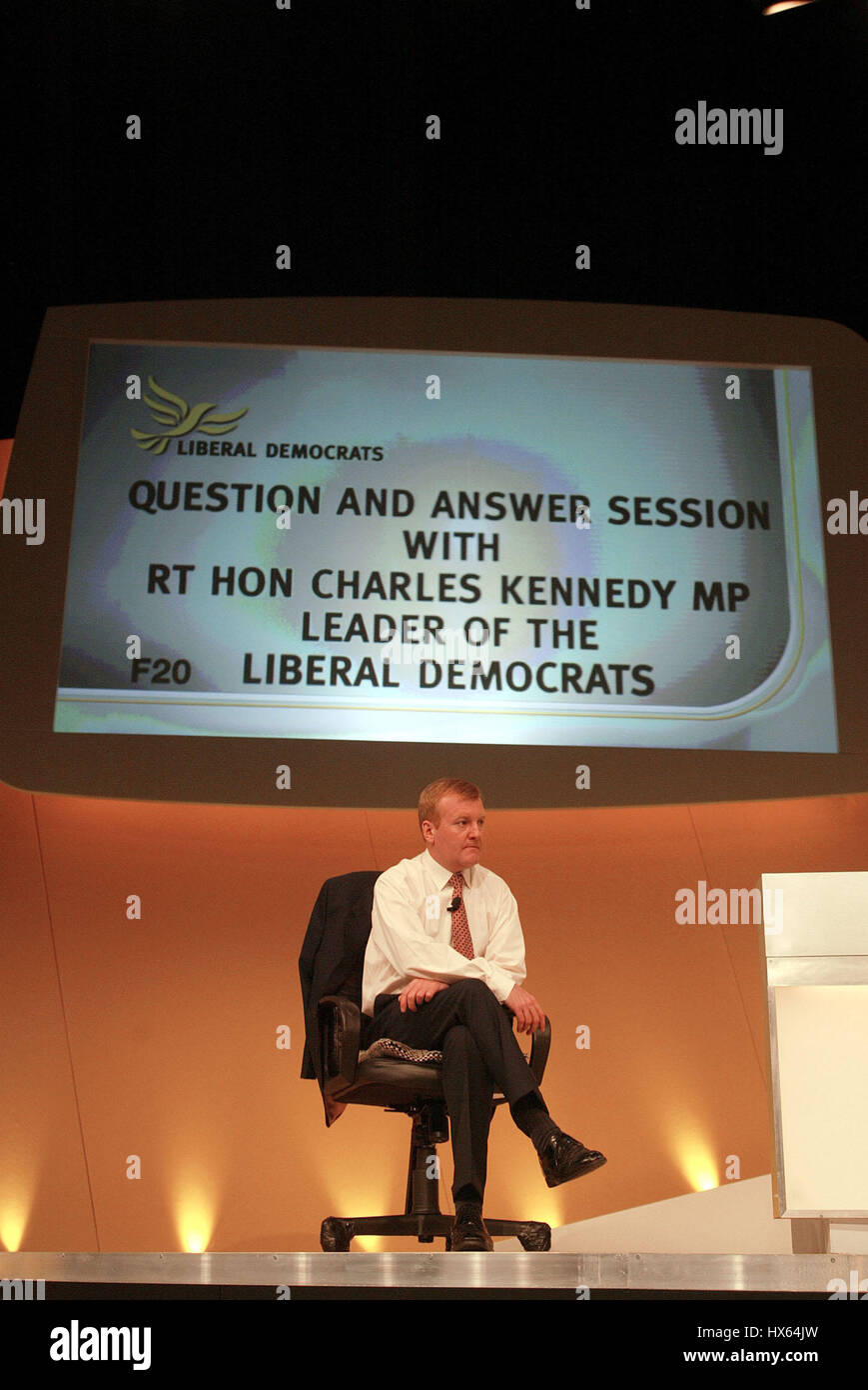 Liberal democrat leader charles kennedy mp hi-res stock photography and ...