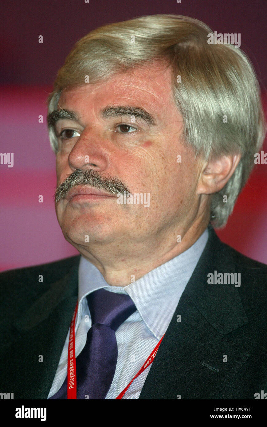 LARRY WHITTY MIN. ENVIRONMENT AND TRANSPORT 03 October 2002 LABOUR ...