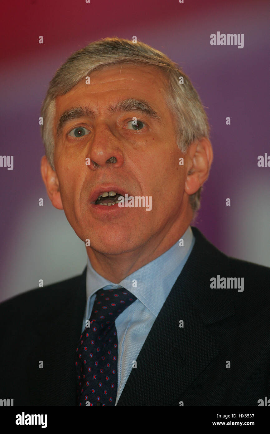 Jack straw labour mp foreign hi-res stock photography and images - Alamy