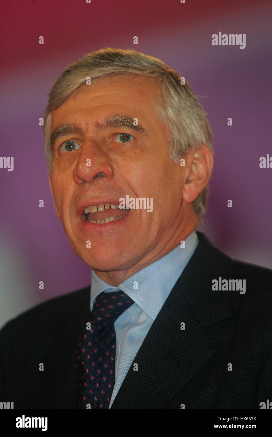 JACK STRAW MP FOREIGN SECRETARY 30 September 2004 THE BRIGHTON CENTRE ...