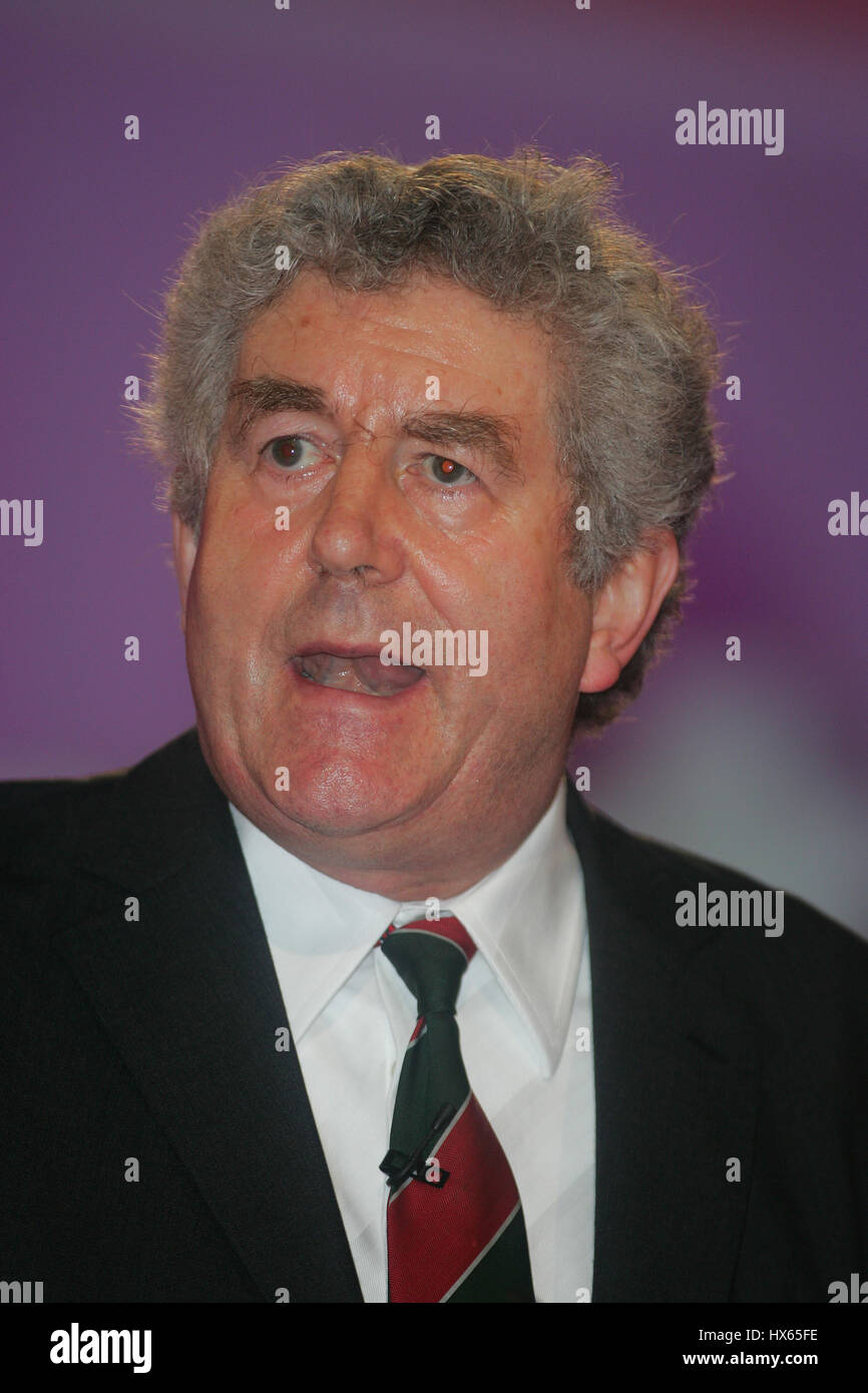 Rhodri morgan mp hi-res stock photography and images - Alamy