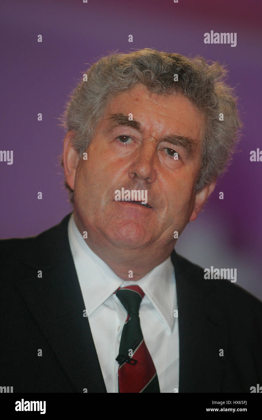 Rhodri morgan mp hi-res stock photography and images - Alamy
