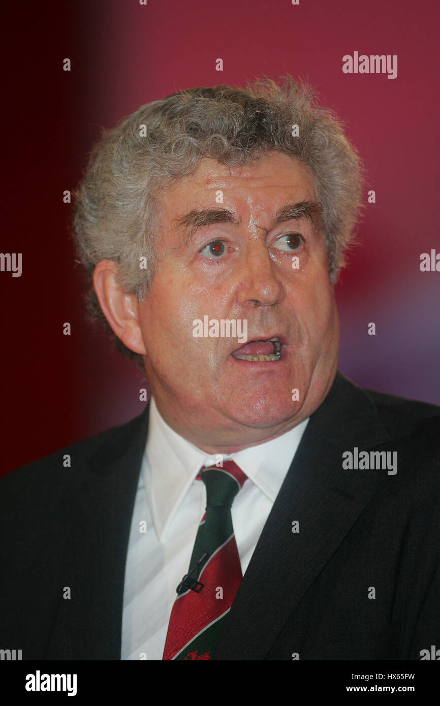 RHODRI MORGAN MP FIRST MINISTER FOR WALES 27 September 2004 THE ...