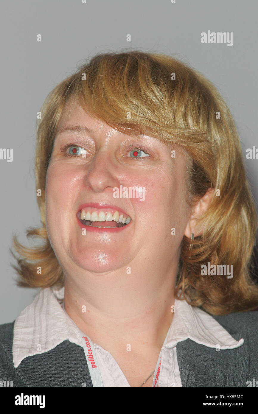JACQUI SMITH MP MINISTER INDUSTRY & REGIONS 27 September 2004 THE ...