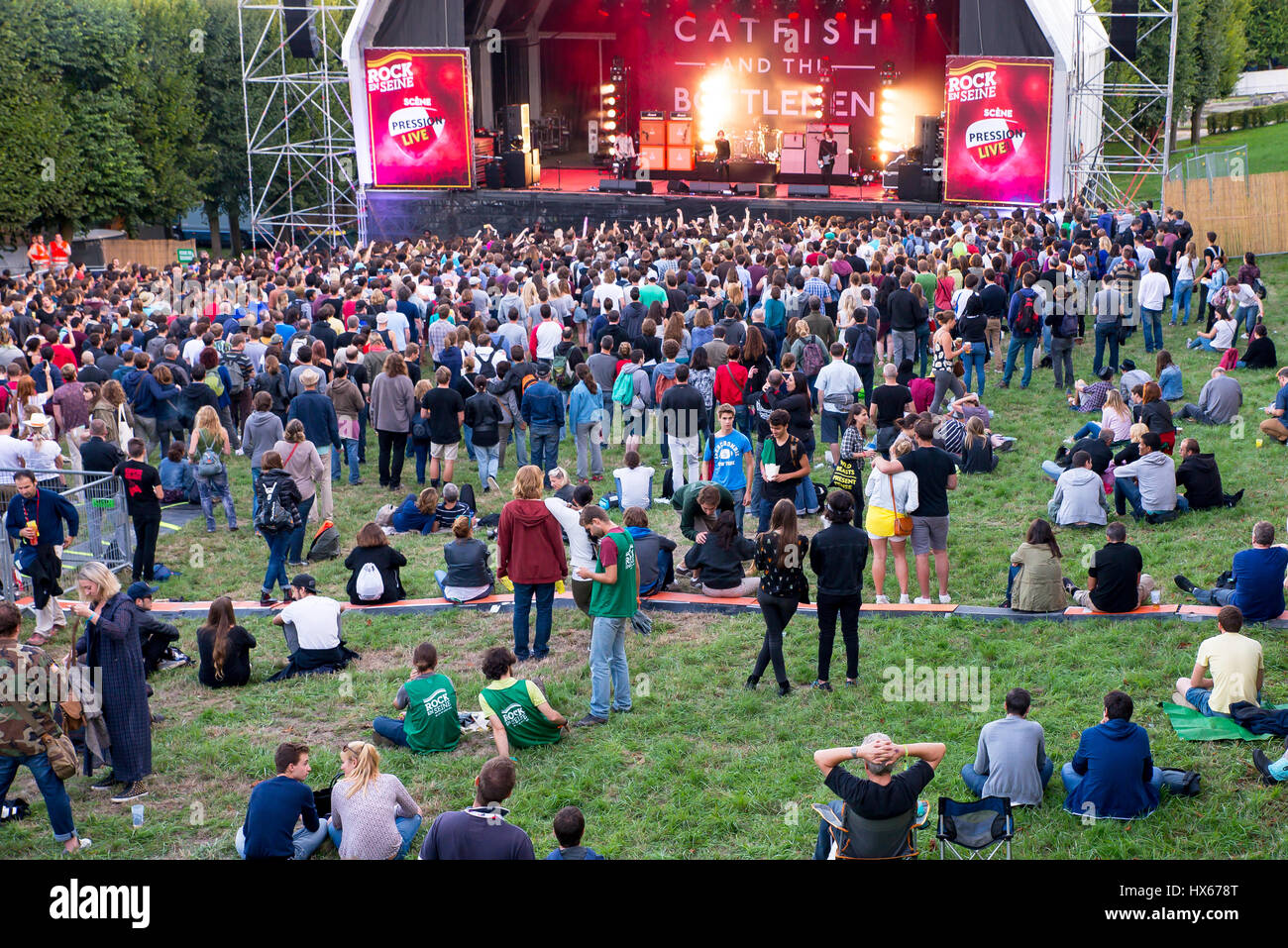 PARIS - AUG 28: Crowd in a concert at Rock En Seine Festival on August ...