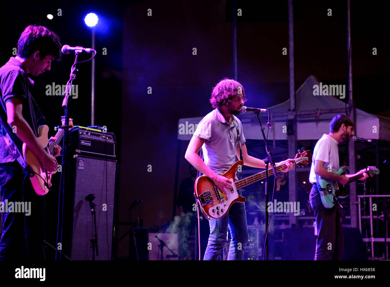 Concert on beach hi-res stock photography and images - Alamy