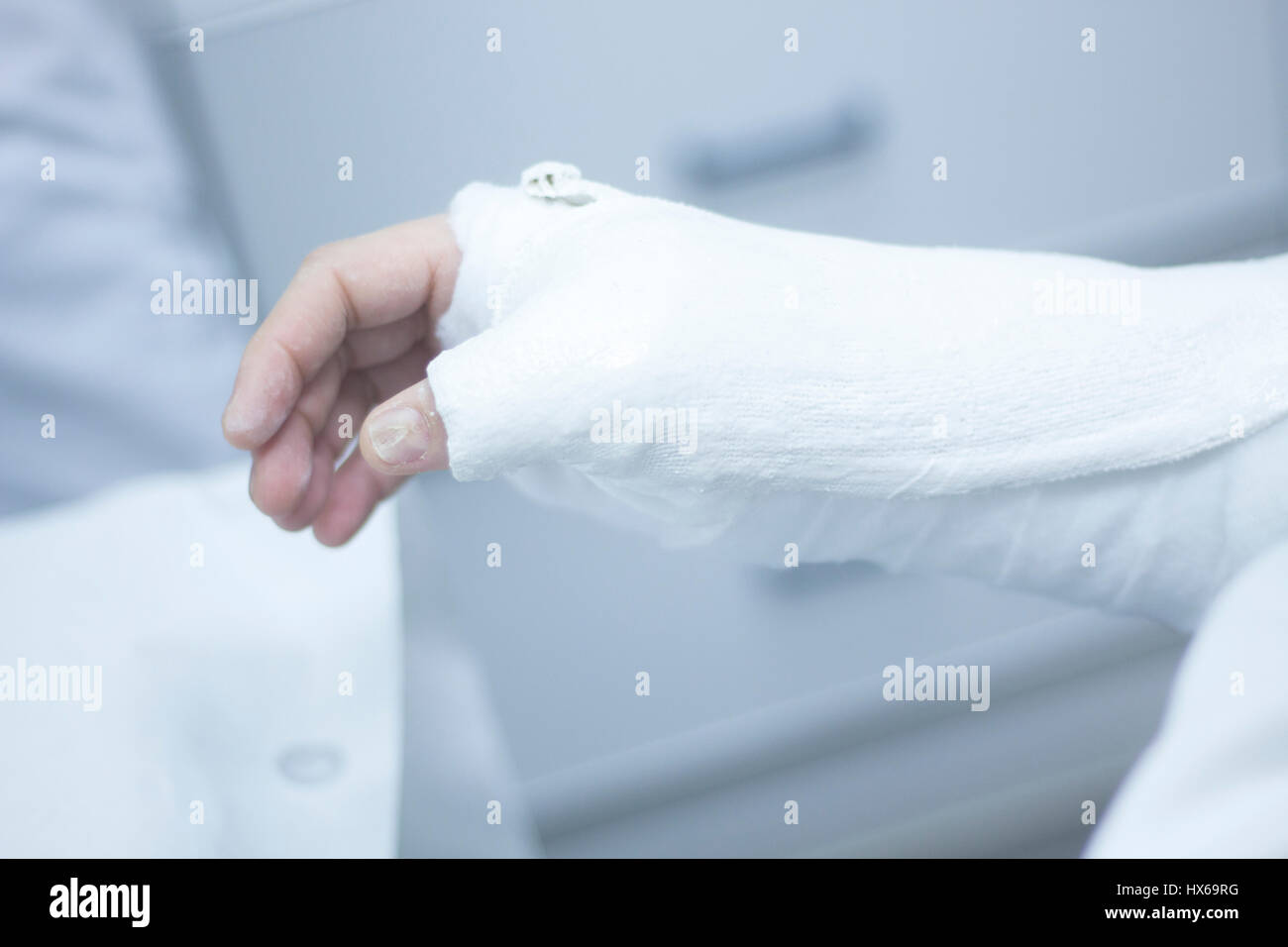 Plaster After Wrist Fracture Stock Photos & Plaster After Wrist ...